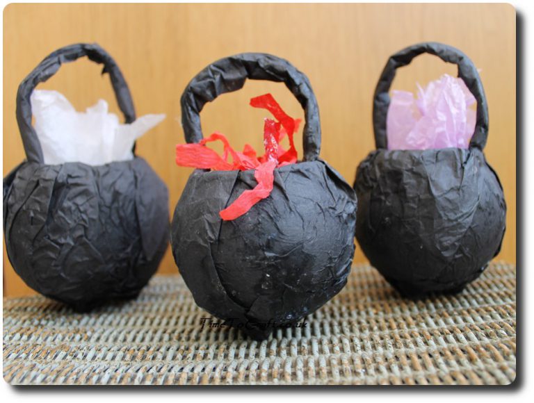 How to make a witch's cauldron - Time To Craft